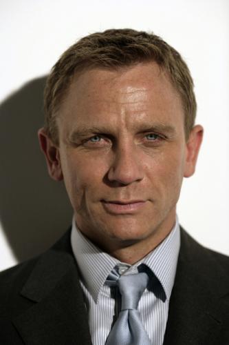 Daniel Craig to star in Girl With The Dragon Tattoo - Perfect007